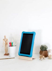 26 DIY Tablet Stand Projects You Can Build Easily - Mint Design Blog