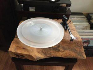 21 DIY Turntable Projects To Play Rhythms - Mint Design Blog