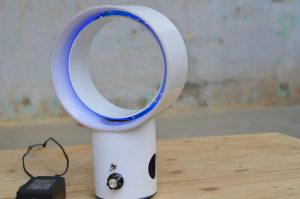 20 Easy To Make DIY Fan Ideas - Mint Design Blog