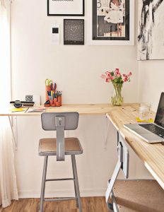 21 DIY Floating Desk Ideas For Work Stations - Mint Design Blog