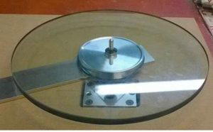 21 DIY Turntable Projects To Play Rhythms - Mint Design Blog