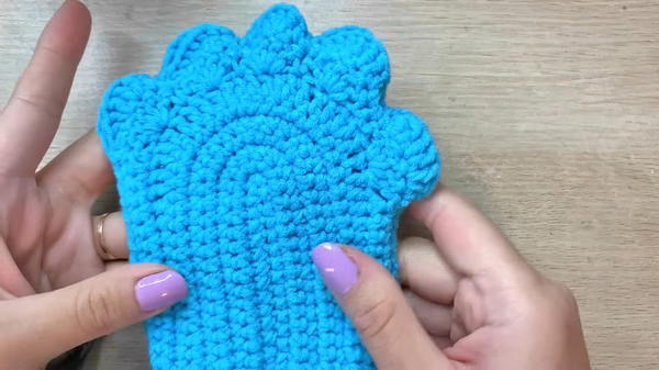Free Crochet Kitten Mittens Pattern That Brings Cozy Charm - Mint ...